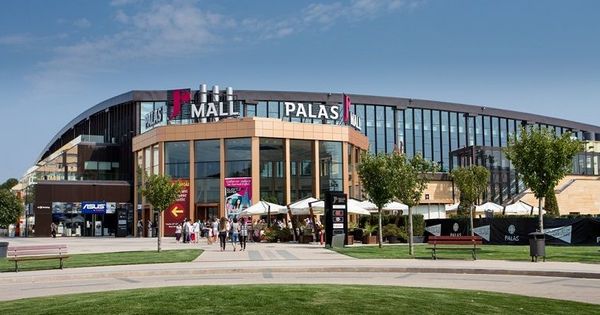 Mall-urile din România se redeschid: Reguli noi pentru cumpărători Mall-urile din România se redeschid: Reguli noi pentru cumpărători
