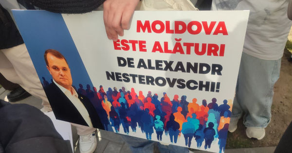 Protest la Judecătoria Buiucani în susţinerea lui Alexandr Nesterovschi