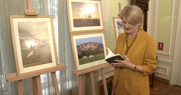 Interpreta Maria Mocanu și-a marcat aniversarea prin lansarea unei cărți