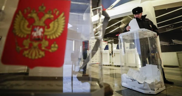 Alegeri în Rusia: Cel puțin 25 de oameni au fost reținuți