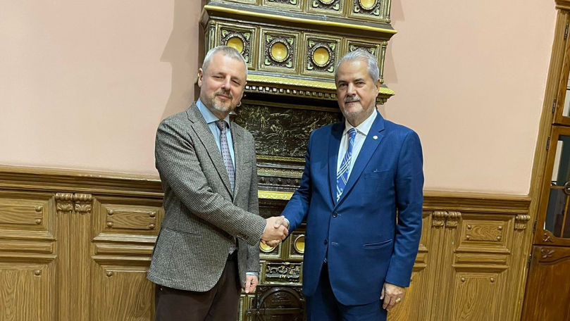 Ministrul Prodan, alături de un ex-premier român, condamnat peste Prut