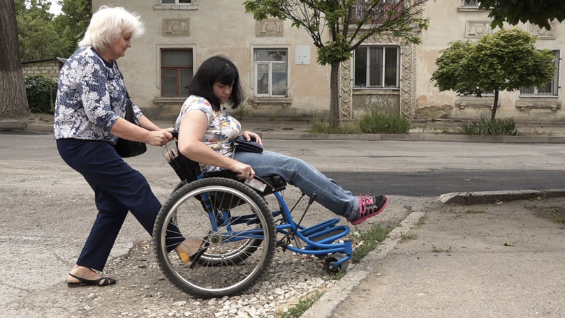 Cât de adaptați sunt oamenii pentru persoanele cu dizabilități