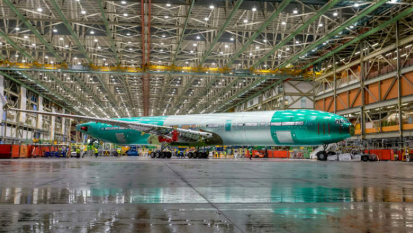 Primele imagini cu noul avion de linie 777X de la Boeing. Caracteristici