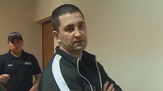 Un inculpat din dosarul dezordinilor în masă s-ar fi automutilat