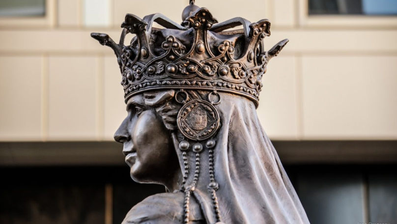 Continuă colectările de fonduri pentru monumentul Reginei Maria