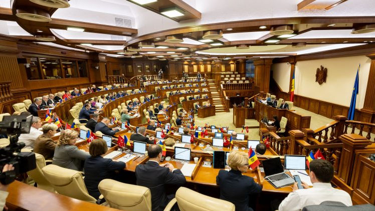 Noi măsuri privind dezvoltarea sectorului de alimentare cu apă, adoptate Noi măsuri privind dezvoltarea sectorului de alimentare cu apă, adoptate