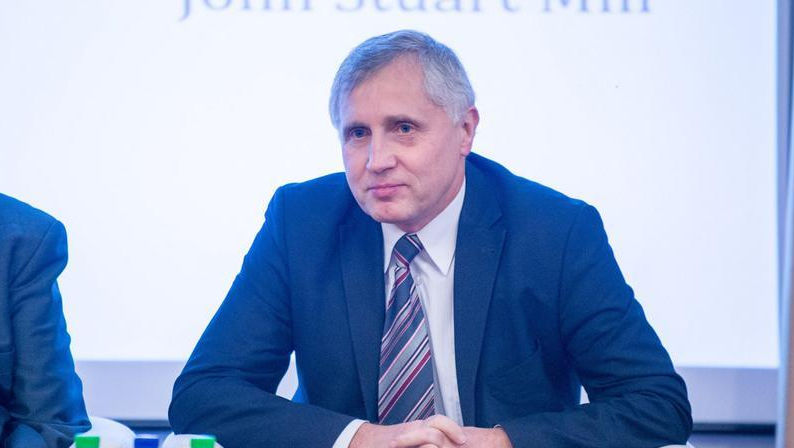 Jurist: O nouă mostră de analfabetism în dispoziția CSE