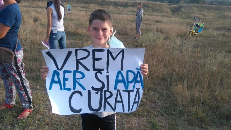 Locuitorii din Anenii Noi, revoltați de mirosul care vine de la râul Bâc