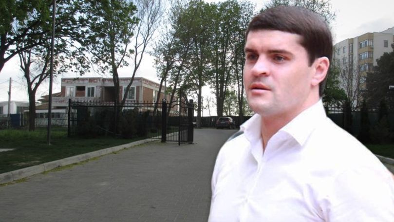 Constantin Țuțu se mută în casă nouă. Accesul în cartier, interzis