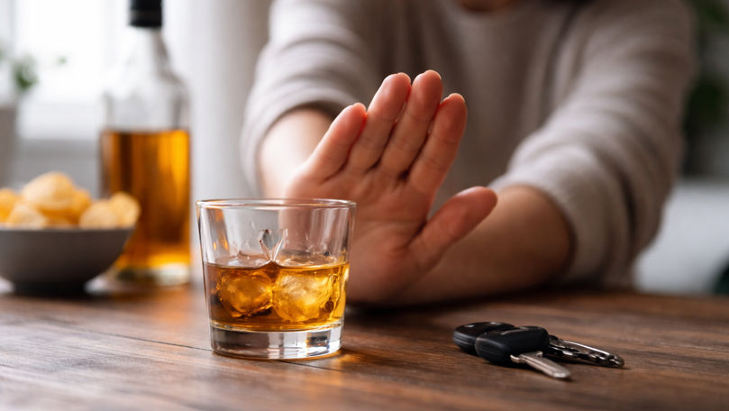 Cât de des consumă moldovenii alcool? Avertismentul medicilor