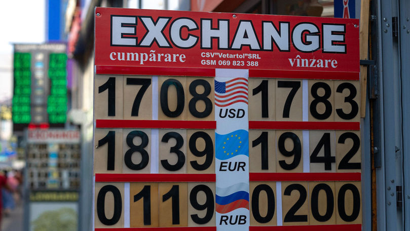 Curs valutar 15 ianuarie 2024: Cât valorează un euro și un dolar