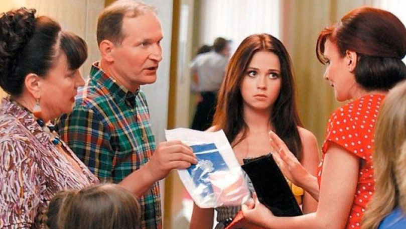 Războiul a dezbinat actorii serialului Svatî: Ce ticăloasă este!