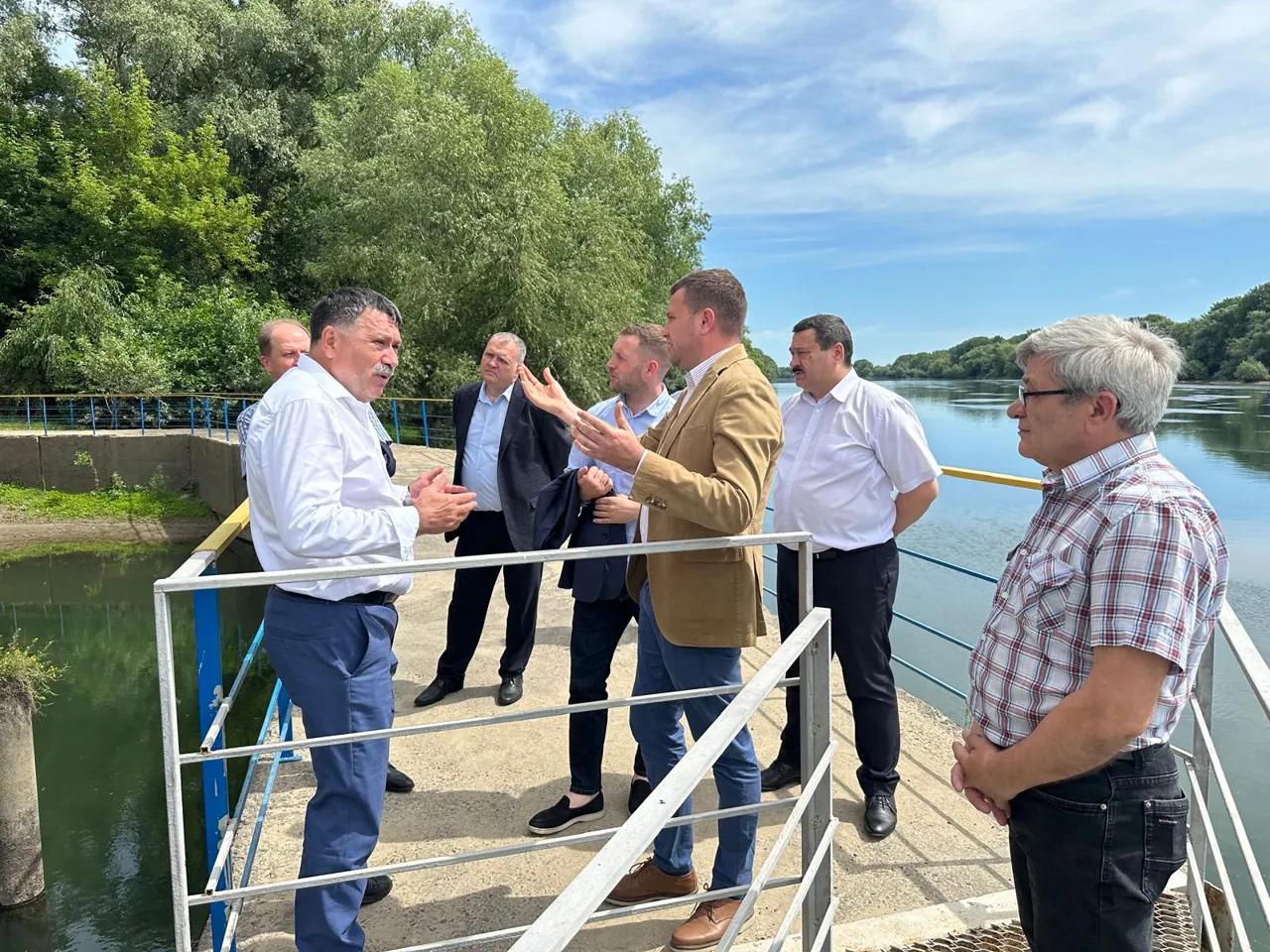 Sergiu Lazarencu, în vizită la stația de captare și pompare a apei